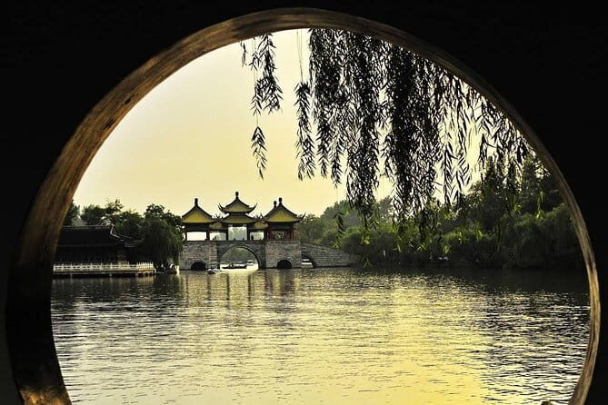 Private Round Trip Transfer to Yangzhou Attractions from Nanjing - Key Points