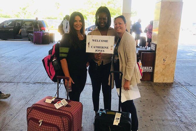 Private Roundtrip Airport Transfer to Iberostar Resorts - Key Points