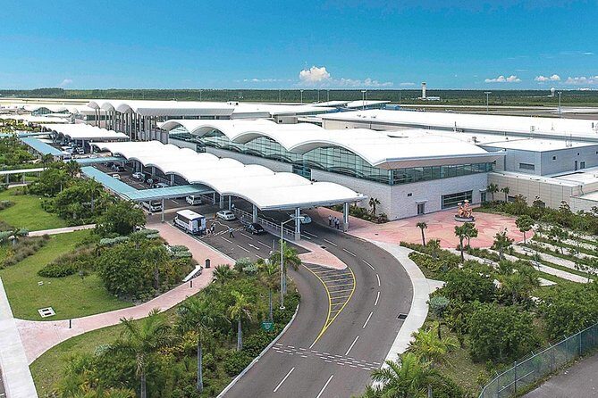 Private Roundtrip Minivan Airport Transfer - An In-Depth Look at the Experience