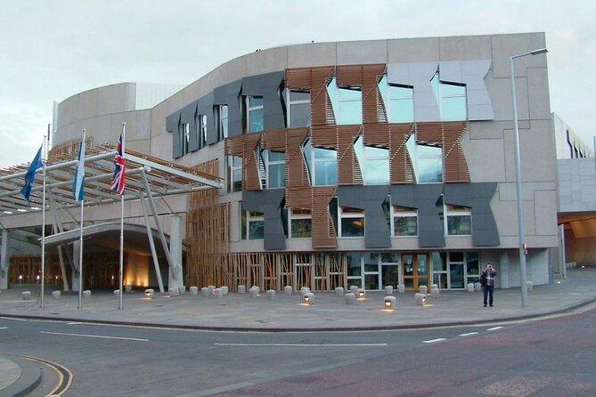 Private Royal Mile Walking Tour - Discover the History of Our Most Famous Street - The Joy of Discovering Local Cuisine