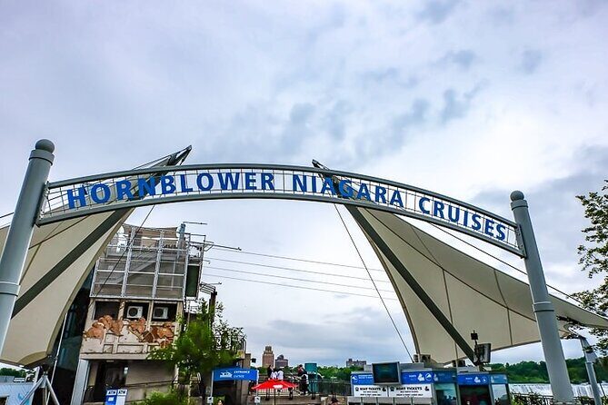 Private-Safe Transfer from Niagara Falls, Canada to Buffalo Intl, Airport (BUF) - Vehicle Comfort and Service Details