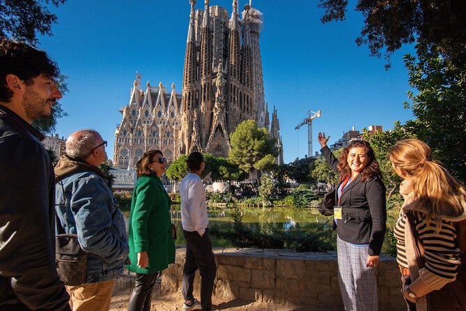 Private Sagrada Familia Guided Tour with Skip the Line Ticket - The Sum Up