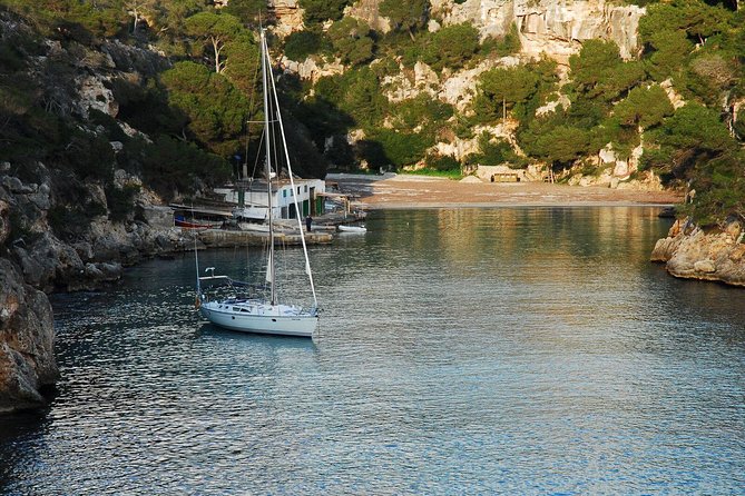 Private Sailing Through The Bay of Palma - Practical Tips for Your Mallorca Sailing Experience