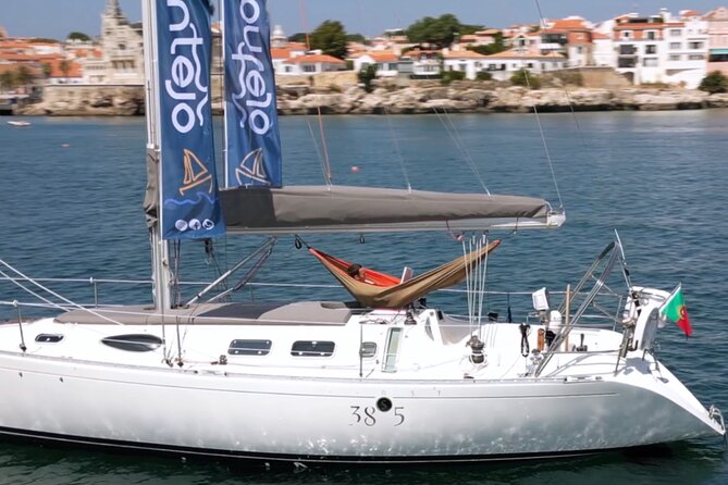 Private Sailing Tour at Cascais : Lazy Mooring in the Bay - Key Points