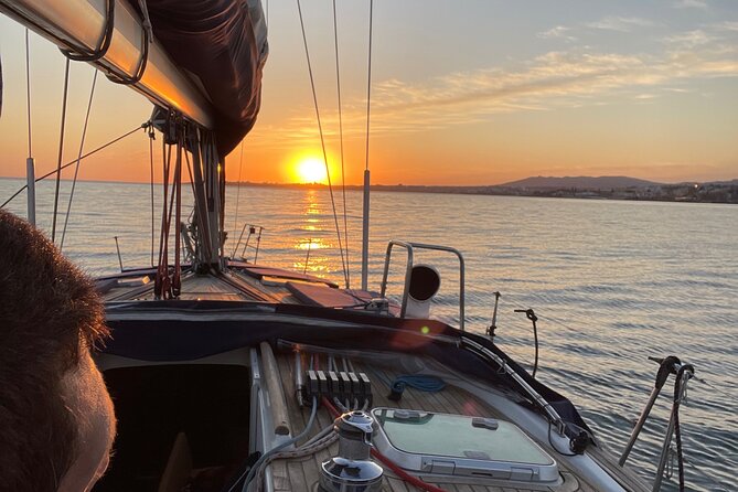 Private Sailing w/ Wine's in Lisbon - What to Expect from the Experience