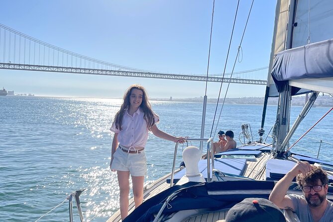 Private Sailing w/ Wine's in Lisbon - FAQ