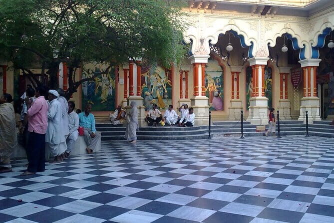 Private Same Day Mathura Vrindavan Tour By Car From Delhi - What Travelers Say