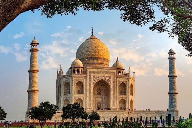 Private Same Day Taj Mahal and Agra fort Tour by CAR - Price and Value