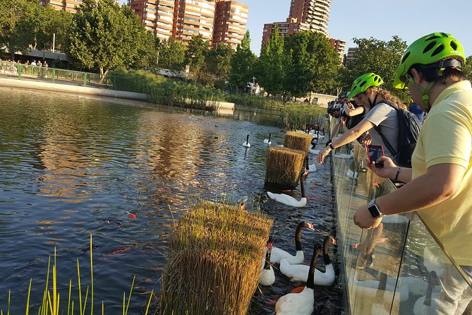 Private San Cristobal Hill & Metropolitan Park Santiago Bike Tour - Cycling Through Metropolitan Park