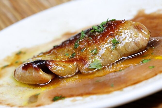 Private San Sebastian Food Tour: Pintxo Tasting & Spanish Wines - The Itinerary: A Deep Dive into Old Town’s Food Scene