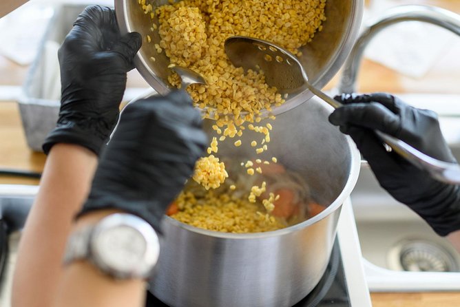 Private Santorini Cooking Class With a Chef Overlooking a Beautiful Garden - Personalization and Private Class Benefits