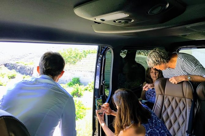 Private Santorini Full-Day Guided Sightseeing Tour - Capturing the Breathtaking Caldera Views