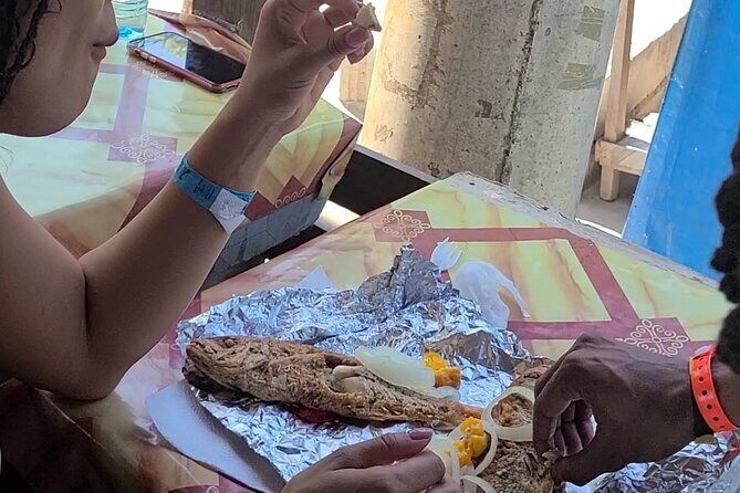 Private Seafood Tour and Floyds Pelican Bar or Black River Safari - FAQs