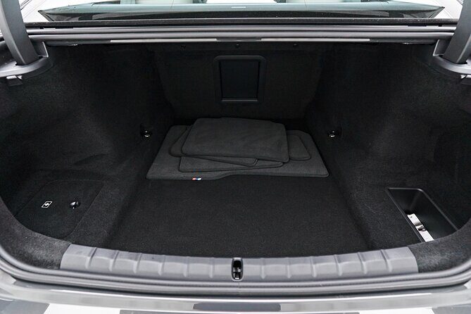 Private Sedan Arrival from J F Kennedy Airport JFK to Manhattan - Who Will Benefit Most?