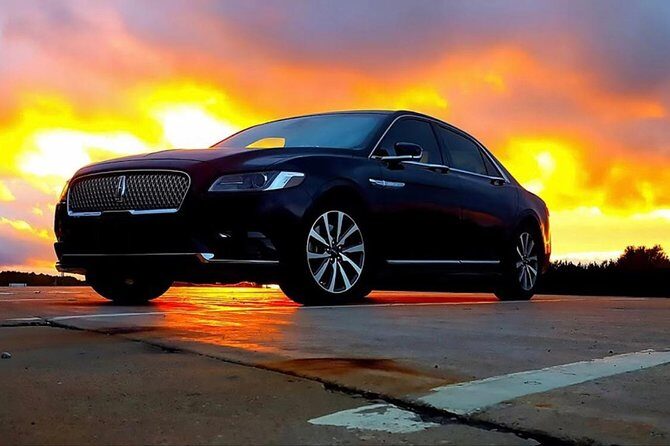 Private Sedan Transfer from Chicago Downtown to O`Hare airport - A Practical and Relaxed Ride: Private Sedan Transfer from Chicago Downtown to O’Hare Airport