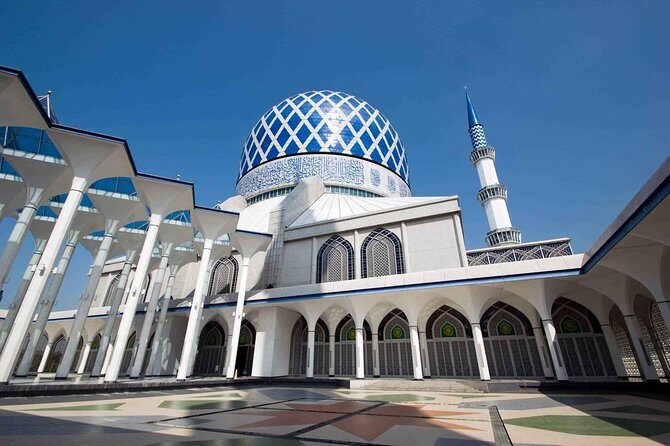 Private Selangor Day Tour : Batu Caves, Blue Mosque, Fruit Valley, Malawati Hill - FAQ