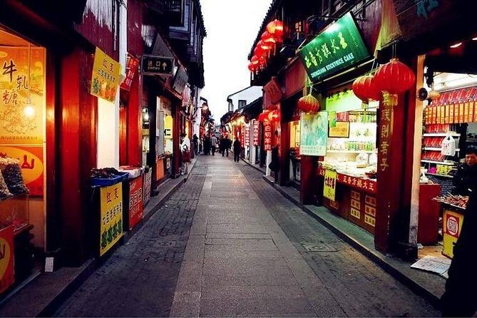 Private Shanghai Layover Tour to Qibao Ancient Town with Spa Option - Key Points