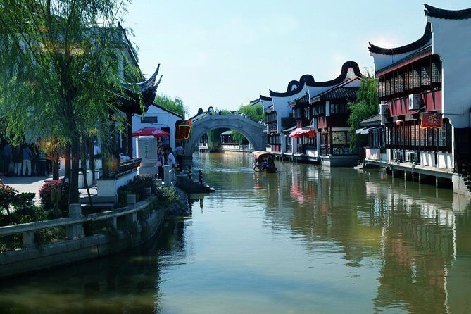 Private Shanghai Layover Tour to Zhaojialou Water Town with Lunch or Dinner - Who Will Find This Tour Most Valuable?