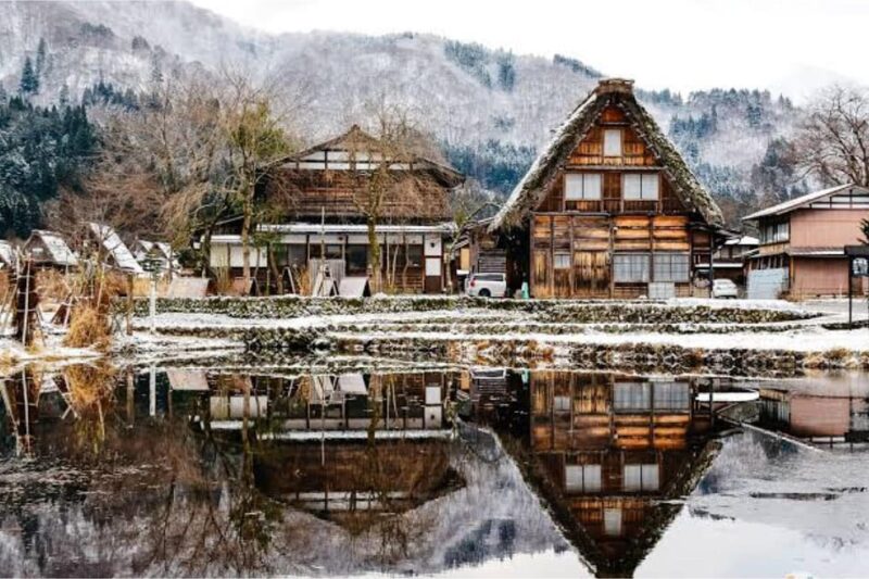 Private Shirakawago & Takayama Tour With Pickup and Drop-Off - Shirakawago Village