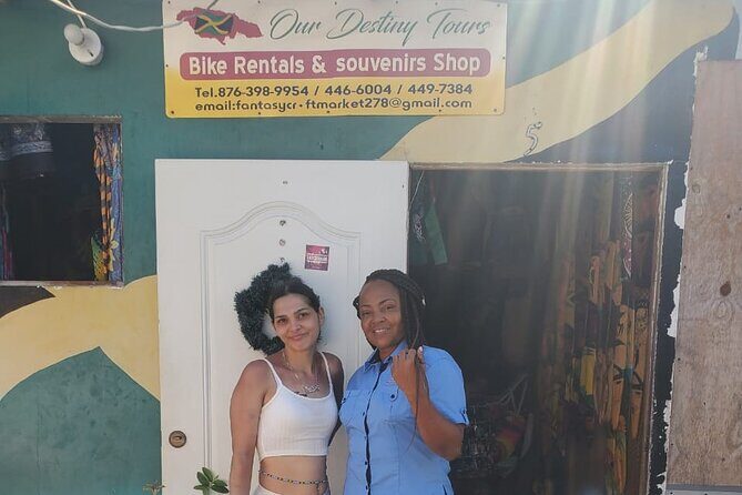 Private Shopping Tour Fantasy Craft Market Spree - A Detailed Look at the Craft Market Spree