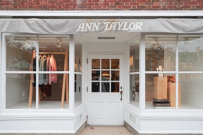 Private Shopping Tour from Chicago to Lighthouse Place Outlets - Why This Tour Might Be a Great Choice