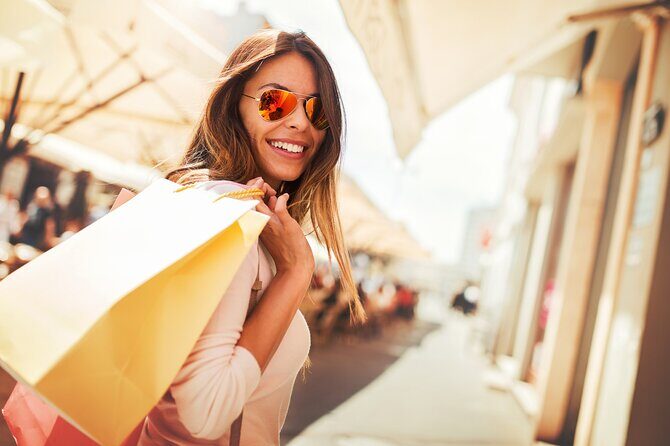 Private Shopping Tour from San Juan to The Outlets at Montehiedra - FAQ