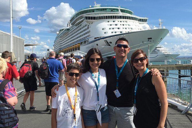Private Shore Excursion Rotorua/ Tauranga Maori culture, Geyser & concert - Key Points