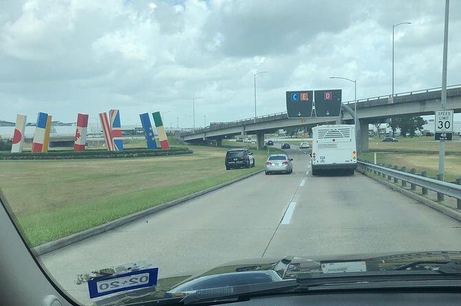 Private Shuttle Hobby Airport to Galveston for Up to 10 Travelers - The Real Value: Comfort, Reliability, and Flexibility
