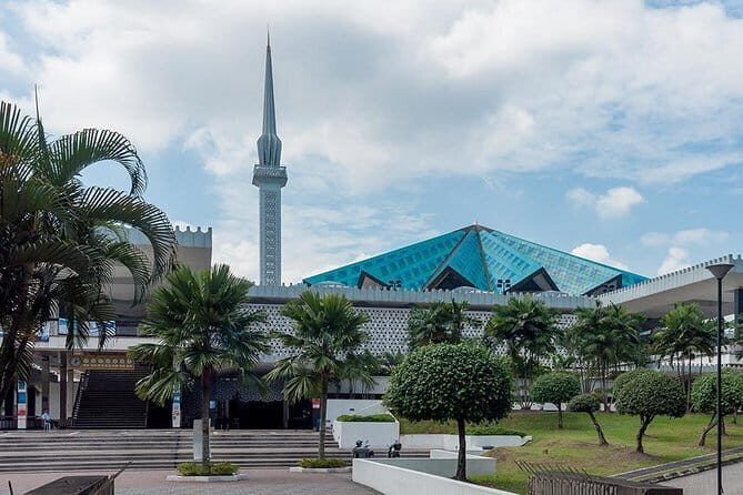 Private Sightseeing of Kula lumpur City with Local Lunch - The Itinerary in Detail