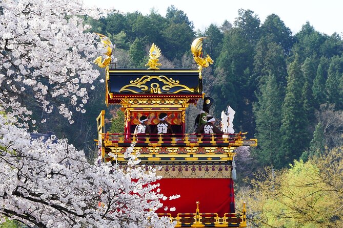 Private Sightseeing Tour to Shirakawago and Takayama From Nagoya - Customer Service and Communication