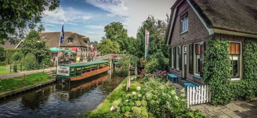 Private sightseeing tour to the Windmills & Giethoorn - An In-Depth Look at What to Expect from the Tour