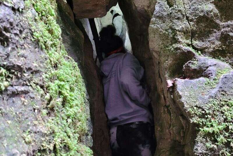 Private Singhampton Caves Hike - Collingwood/Blue Mountain - Key Points
