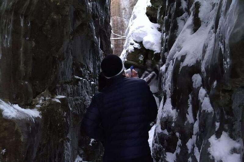 Private Singhampton Caves Snowshoe-Collingwood/Blue Mountain - Introduction: An Exciting Winter Adventure