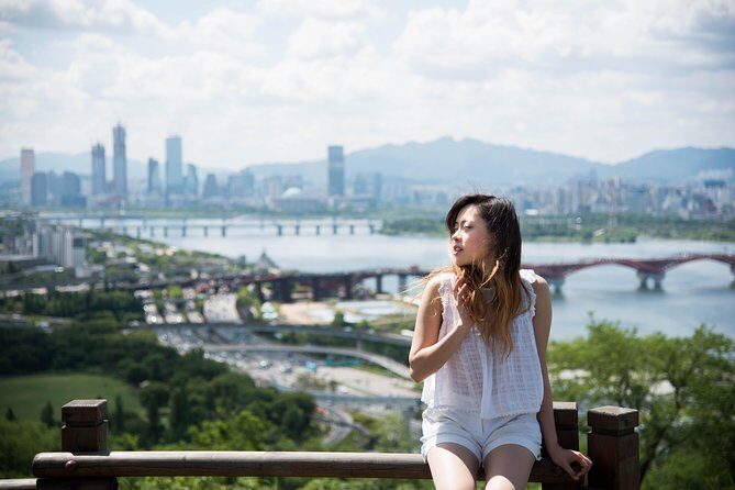 Private Sky Park Photo Shoot in Seoul with a Photographer - Discover the Art of Seoul Photography with the Private Sky Park Photo Shoot