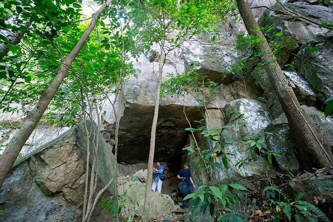 Private Small Group Tour Four Islands by Canoe and Cable Car - What Makes This Tour Stand Out?