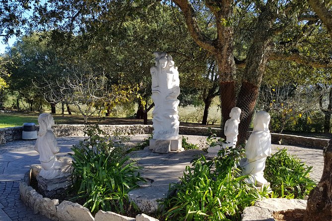 Private Small Groups Tour Fátima Full Day - Overview of the Tour