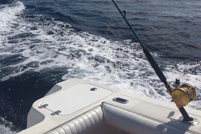 Private Speed Boat for Snorkeling or Fishing in Nassau - 34ft - The Sum Up