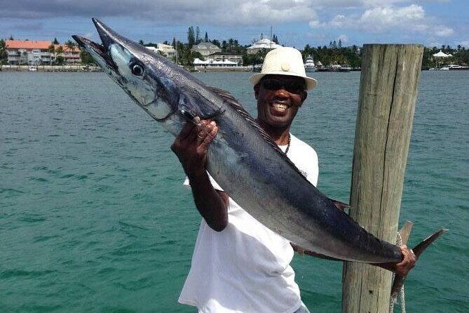 Private Speed Boat for Snorkeling or Fishing in Nassau - 34ft - FAQ