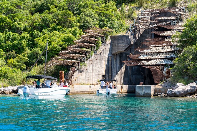 Private Speedboat Tour Review: Lady of the Rocks - Inclusions