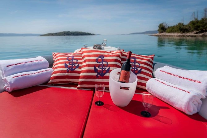 Private speedboat tour to Blue cave, Vis and Hvar - Introduction