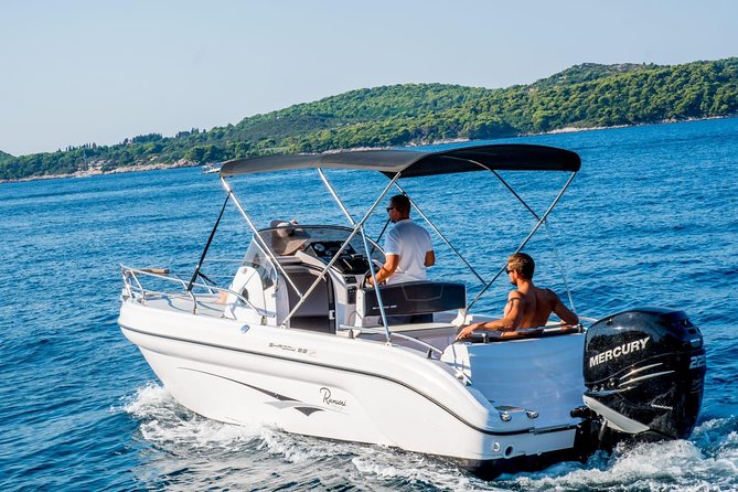 Private Speedboat Tour to Elaphiti Islands - Onboard Experience