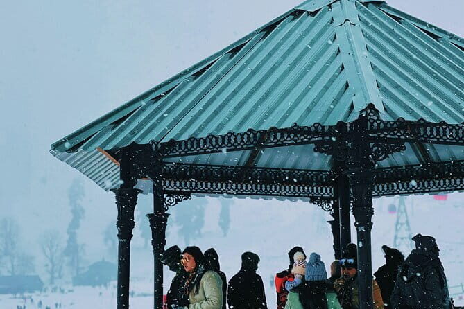 Private Splendor Kashmir Tour - FAQs