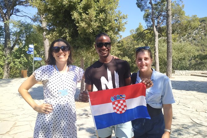 Private Split Walking Tour With a Photo Session - Meeting and Pickup Details