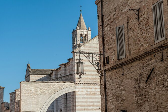 Private St. Francis Basilica of Assisi and City Walking Tour - Discovering the Birthplace of St. Francis