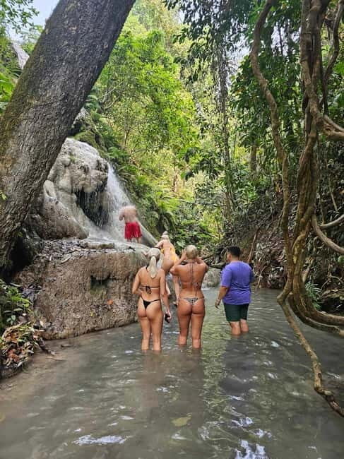 Private : Sticky Waterfall & Secret Temple & Karen Village. - Who Will Love This Tour?
