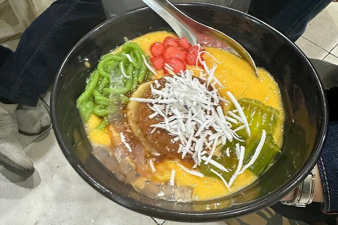 Private Street Food Tour with a Local Food Guide - Key Points