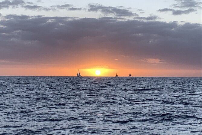 Private Sunset Boat Cruise in Waikiki Honolulu - What to Expect from the Waikiki Sunset Boat Cruise