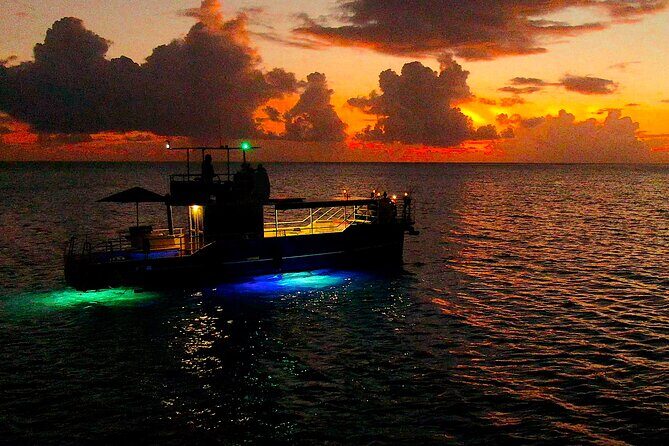private sunset on the beautiful bora bora lagoon - Introduction