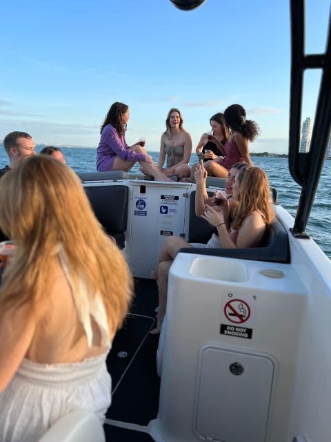 Private sunset: Open Bar Boat Party with Music and Games - Key Points