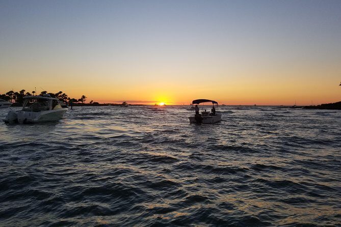 PRIVATE Sunset & Sightseeing Boat Trip of Naples Bay and the Gulf - Key Points